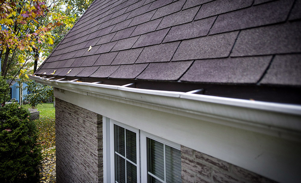 6 Ways to Fasten Gutters: Which One is Best?